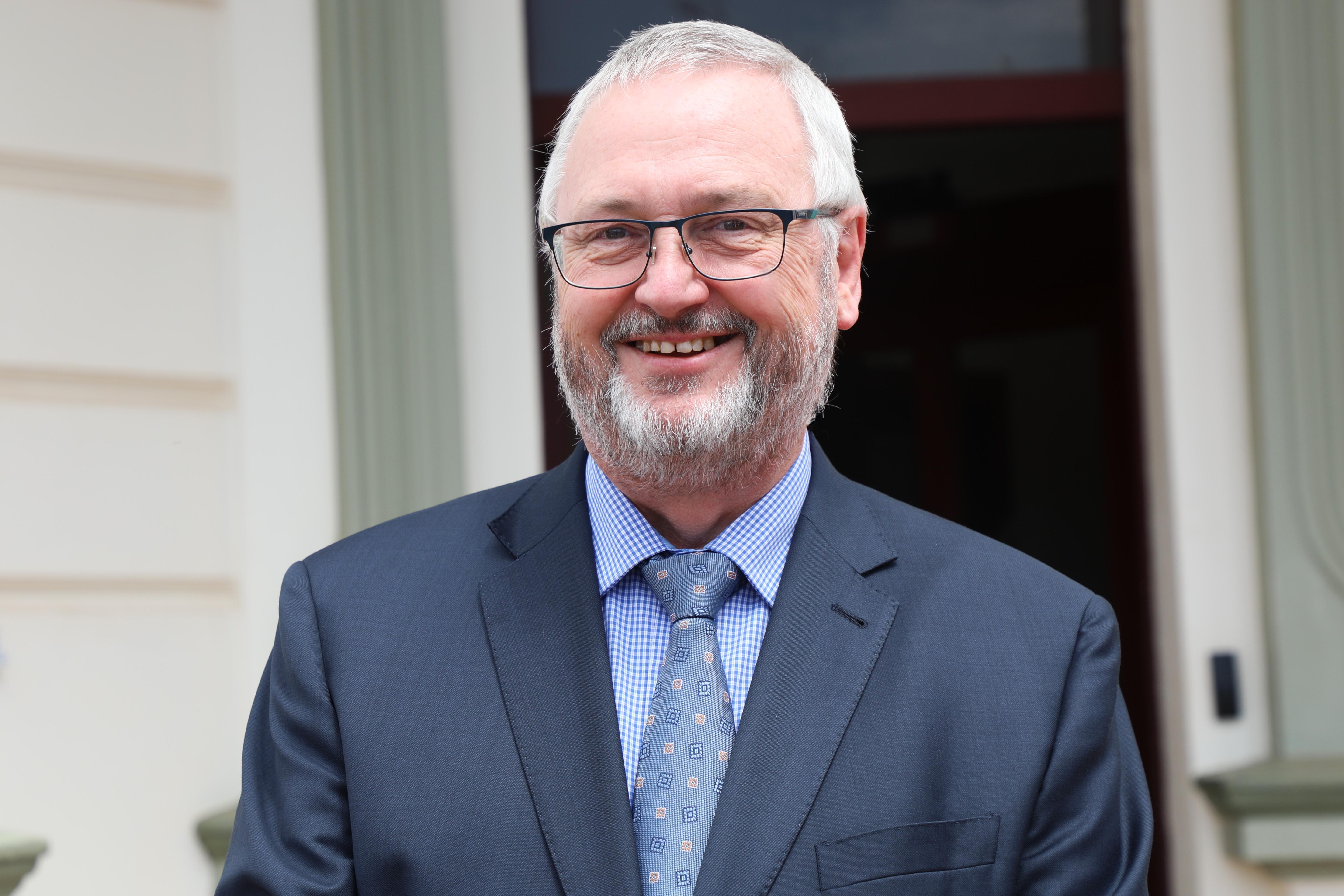Council welcomes Stephen Dunshea, interim general manager