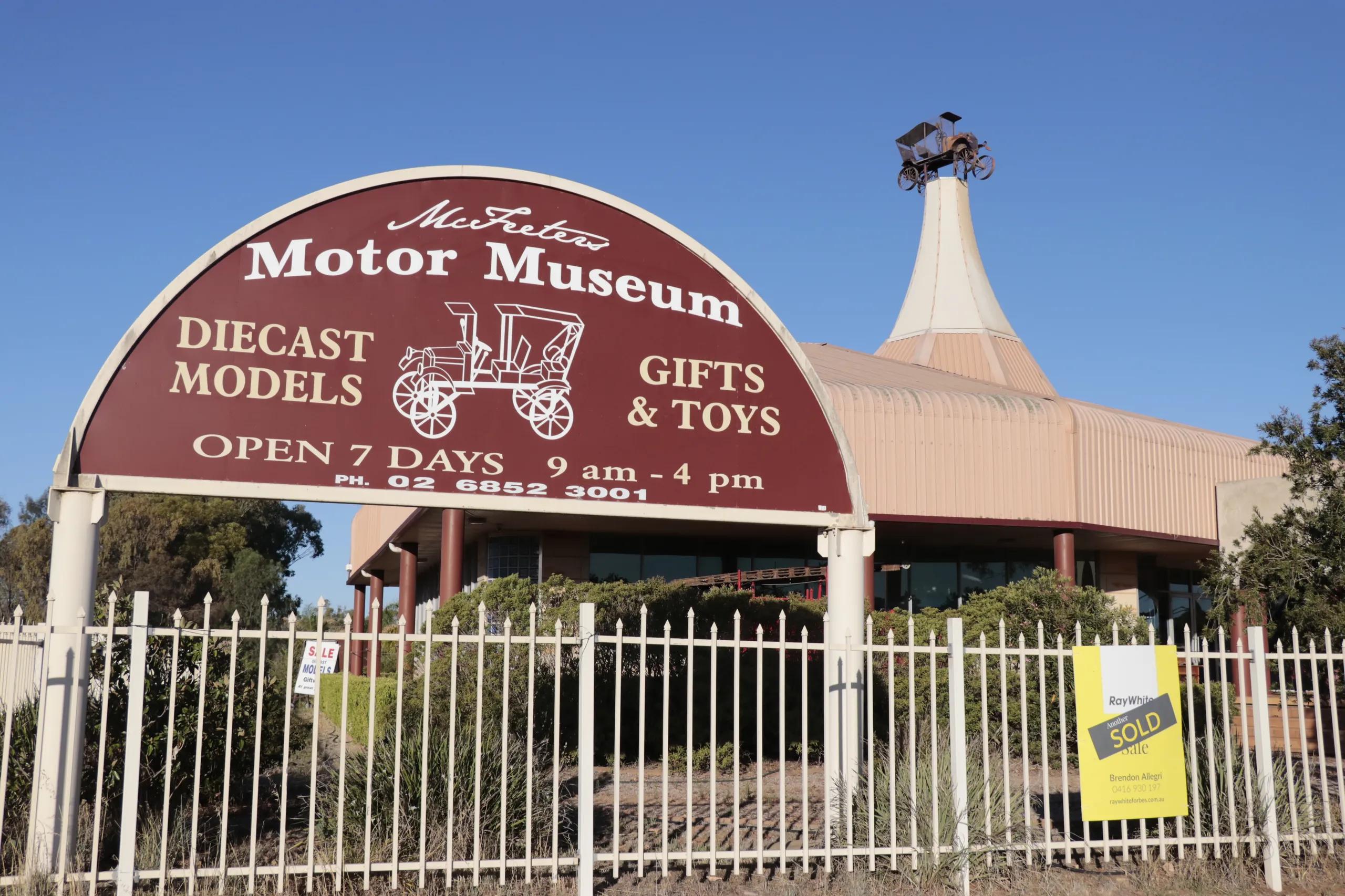 Final chance to see McFeeters' rare collection in museum